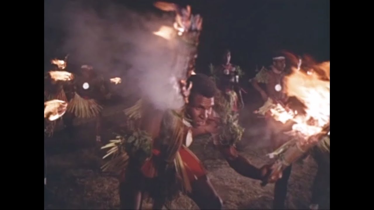 Mer Island Fire 'Mayirr' Dance - YouTube
