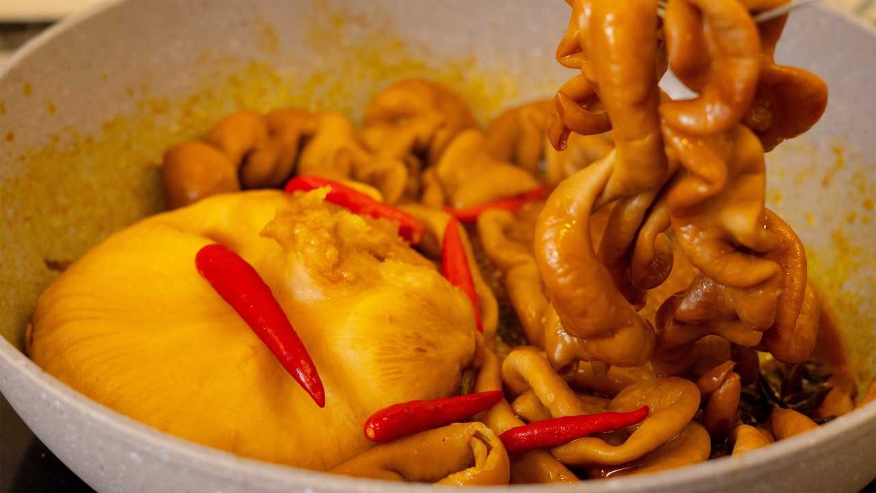 Discover the Best Pork Offal Recipe: Braised Intestine and Stomach ...