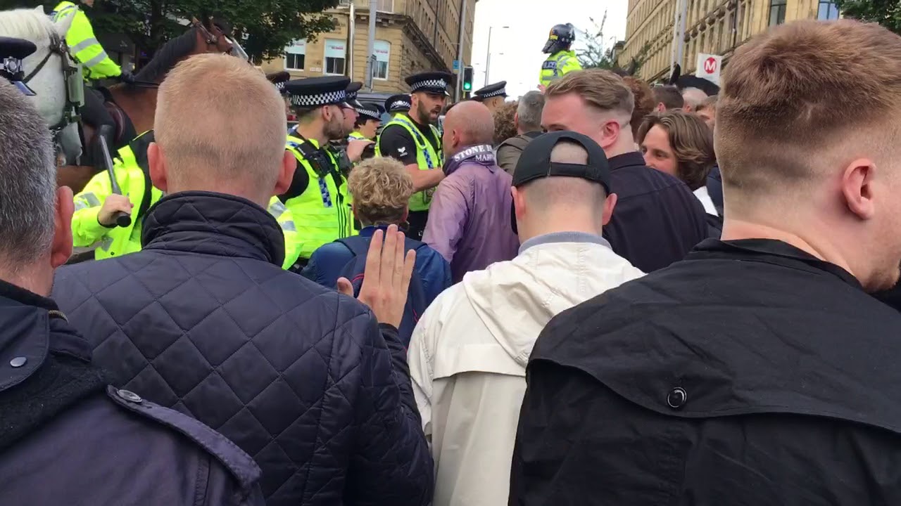 Blackburn hooligans - YouTube