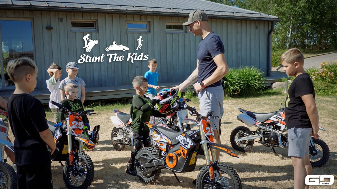 Stunt The Kids - Bērnu tehnisko sporta veidu nometne - YouTube