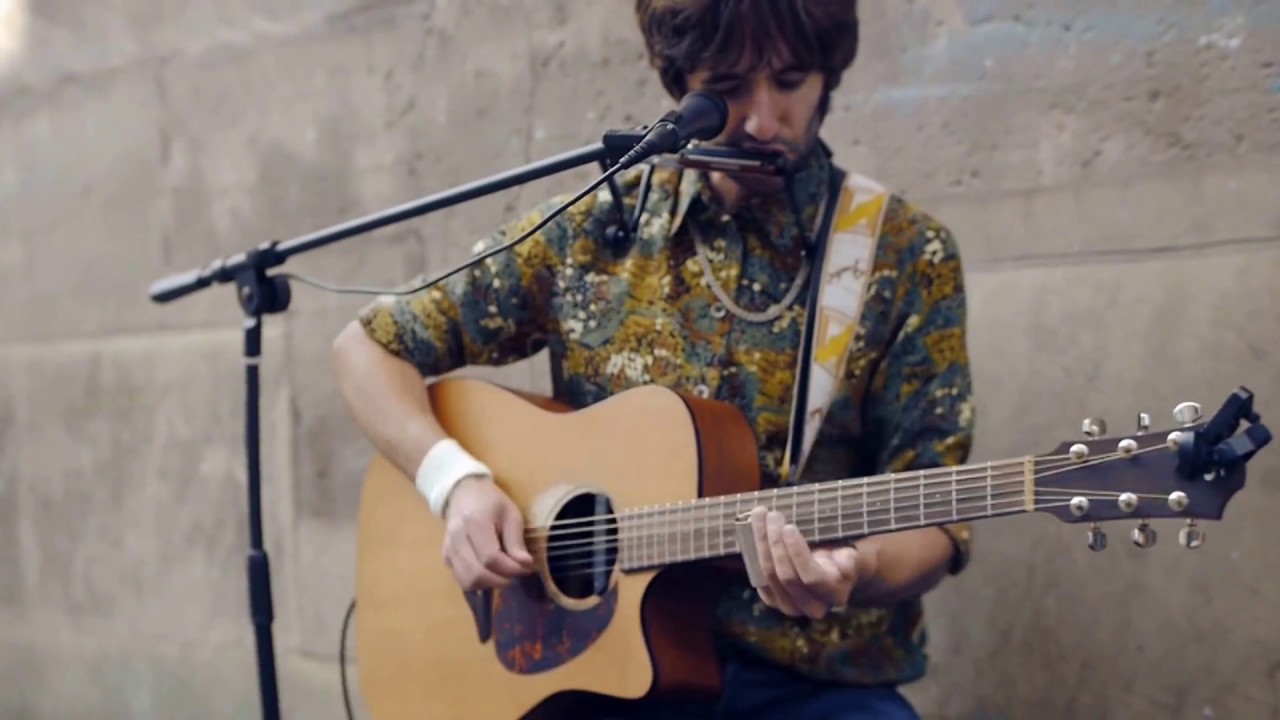 One Man Band Performance by Toby Parker: Dust My Broom - YouTube