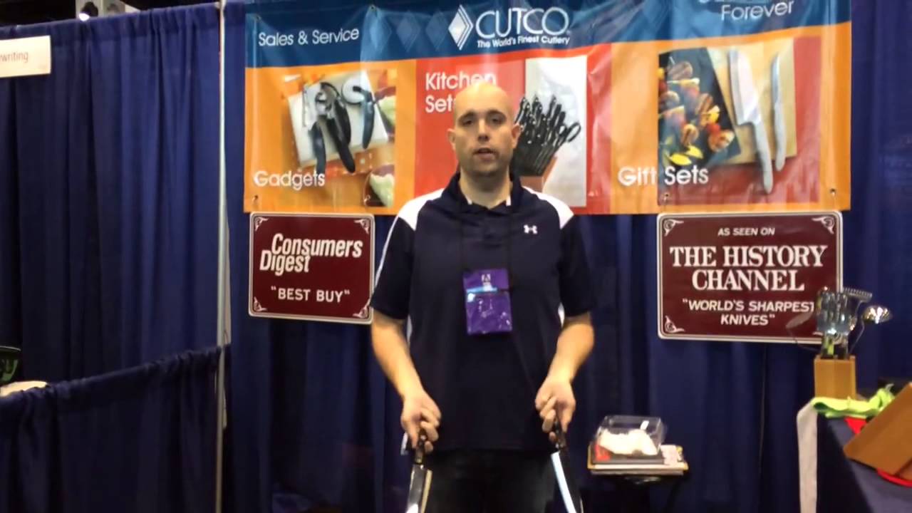 Juggling knives at DMA 2013 at the Cutco Booth - YouTube