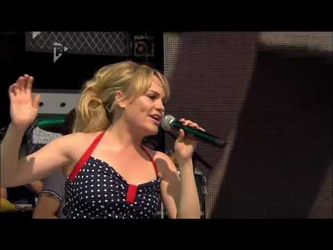 Duffy Stepping Stone HQ live T4 on the Beach - YouTube