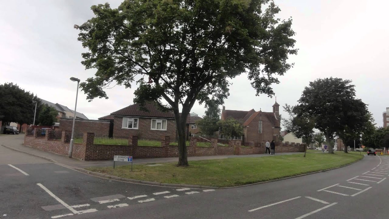 New Addington, Croydon, UK - YouTube