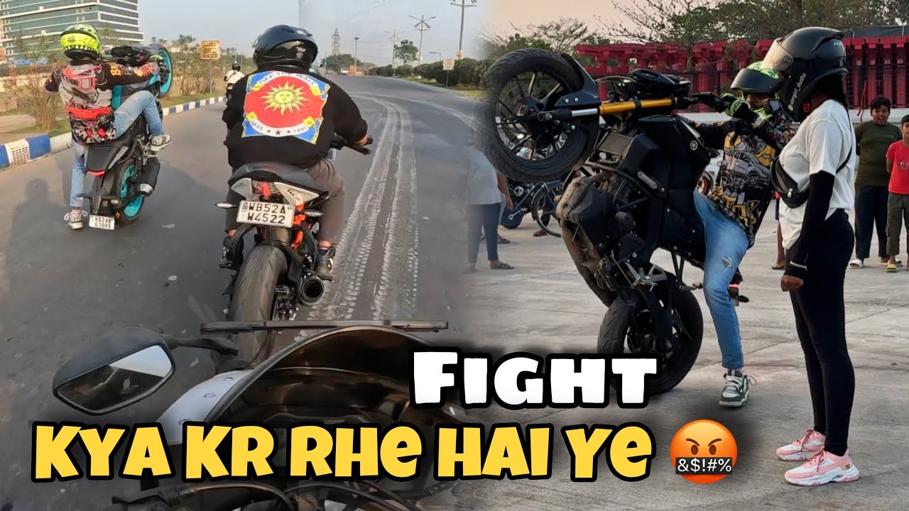 Fight Ho gyi Road Pe😭StuntGirl Aa Gyi !!! - YouTube