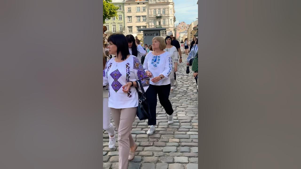 Галицькі пані Львів дівчата площа Ринок львівплощаринок Youtube
