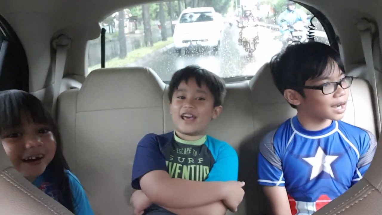 Kids Singing in The Car - YouTube