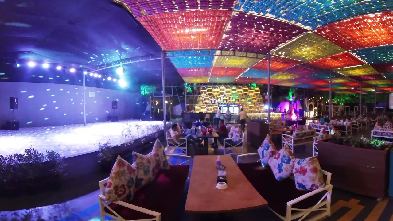 LetzStepIn™ To CocoRico Smoke Bar & Kitchen 360° Pune | 360° Virtual ...