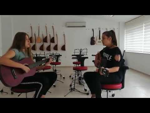 Kanatlarım var ruhumda gitar ve ikili ses