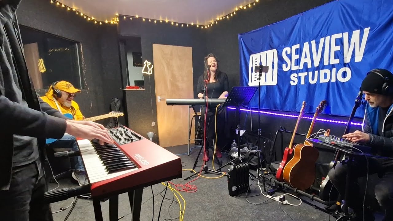 Wonderland - Sophia Syndicate LIVE in the Studio - YouTube