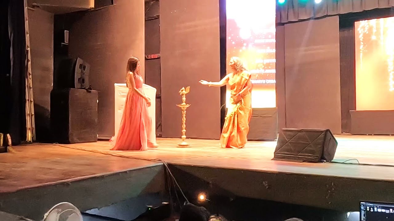 Met many Beautiful Models Today | Prajakta's Vlogs | 2024 - YouTube