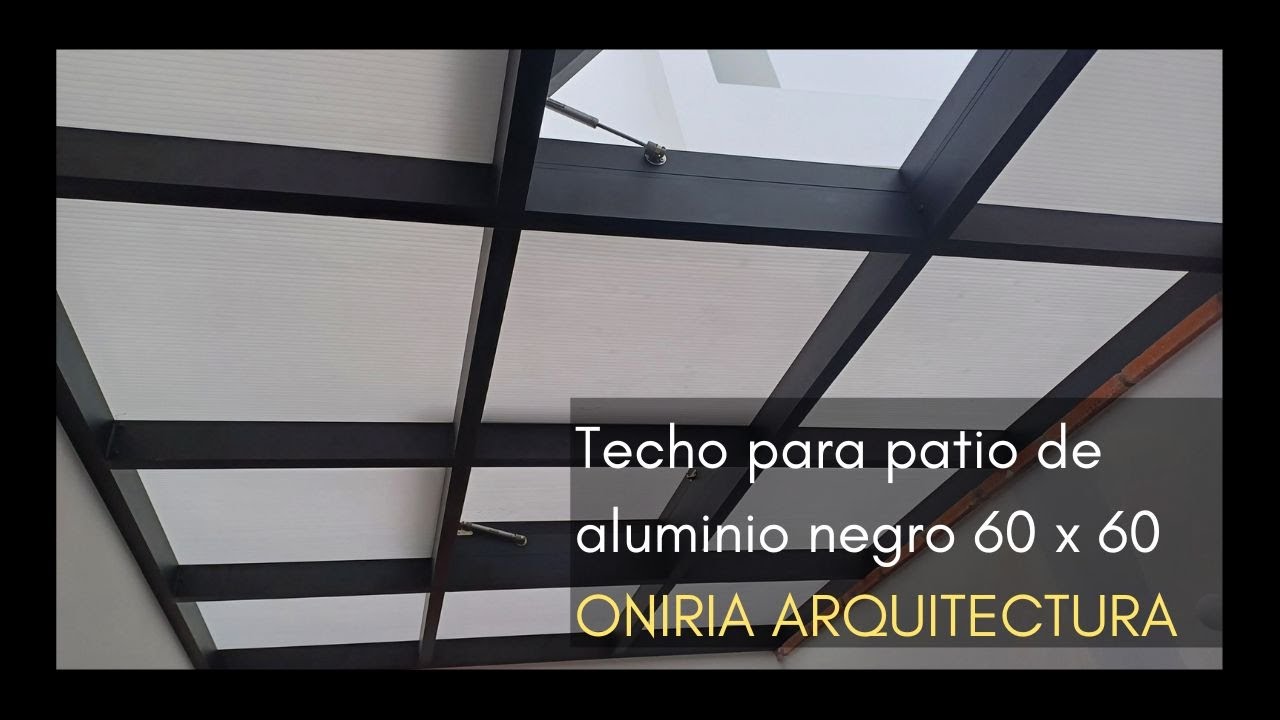 Techo de aluminio negro en paños de 60 x 60 cm. con escotillas para ...