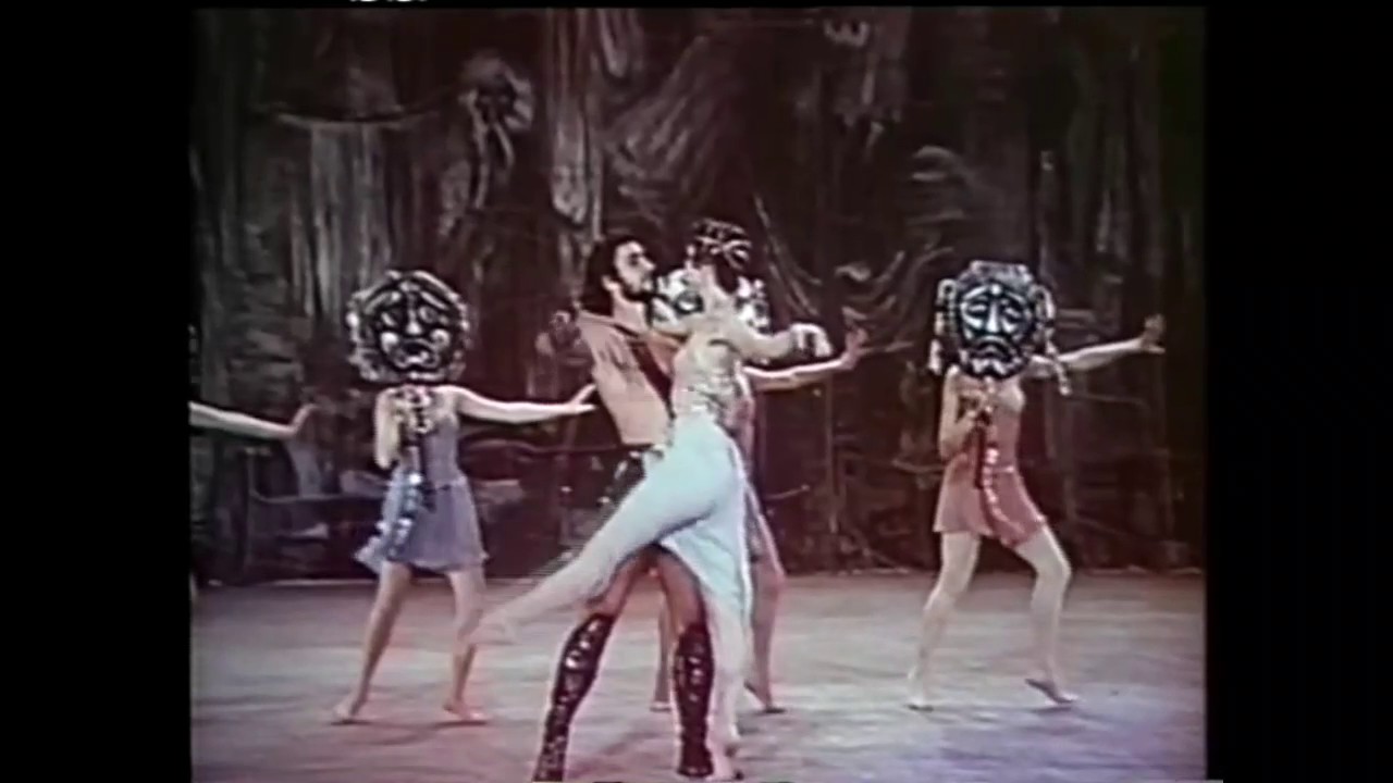 Vladimir Djouloukhadze as Jason in 'Medea' ballet (2) - YouTube