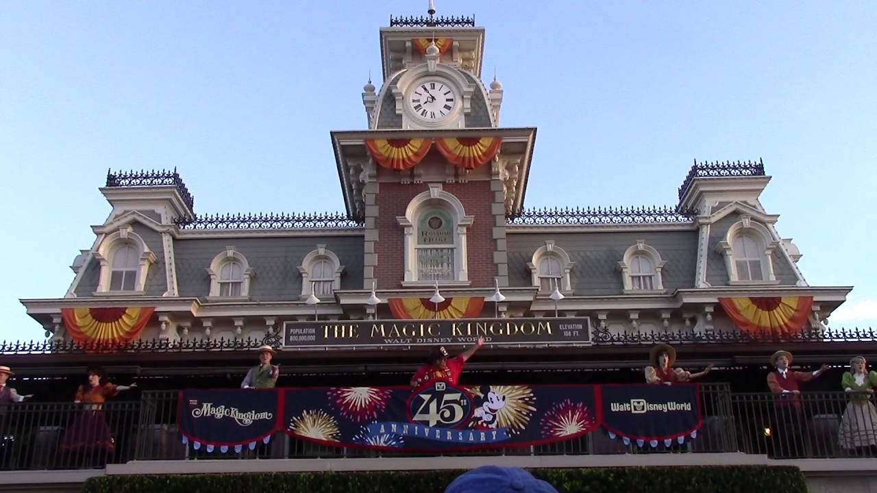 Walt Disney World Magic Kingdom 45th Anniversary Welcome Show - October ...
