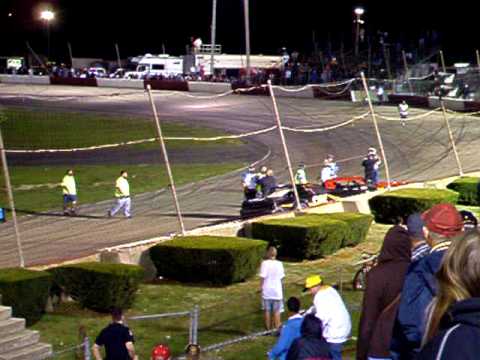 Tempers flare at Columbus Motor Speedway (Columbus Ohio) - YouTube