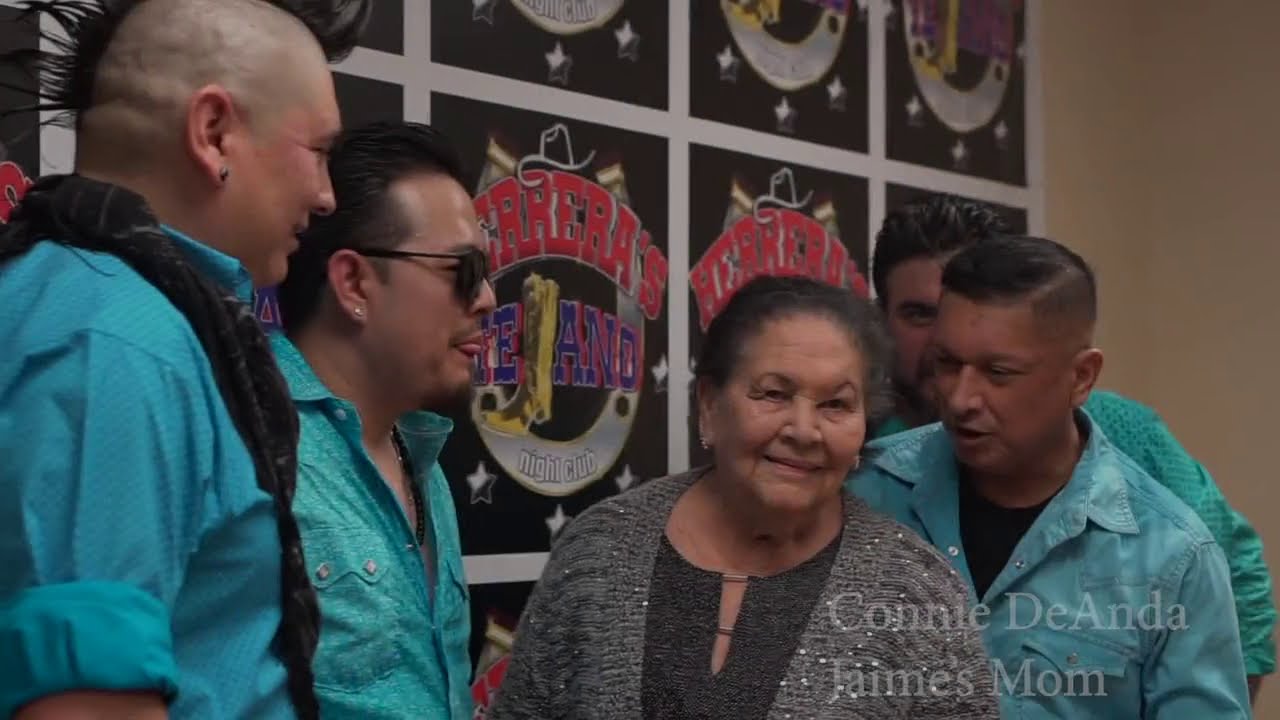 Jaime DeAnda JDA Live at Herreas !! 2020 - YouTube