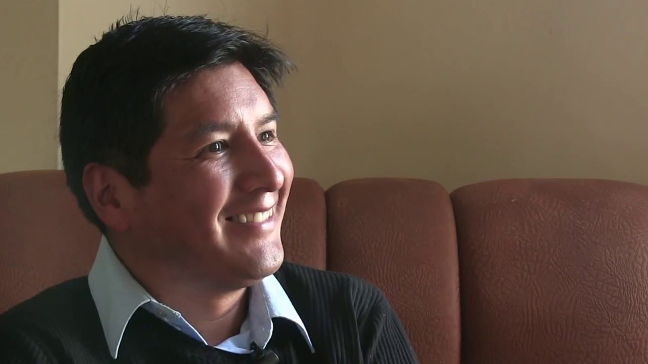 Enrique Calderón y su opinión sobre el 21F - YouTube