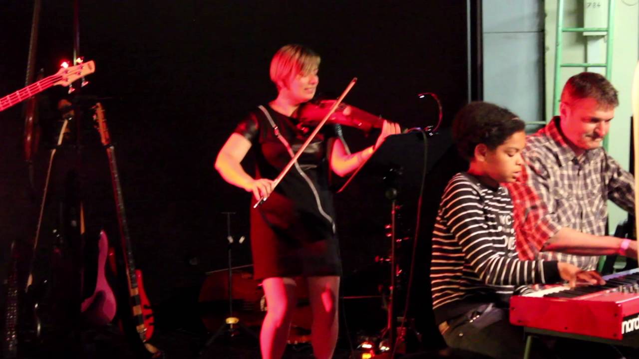 Concert musiques modernes - YouTube