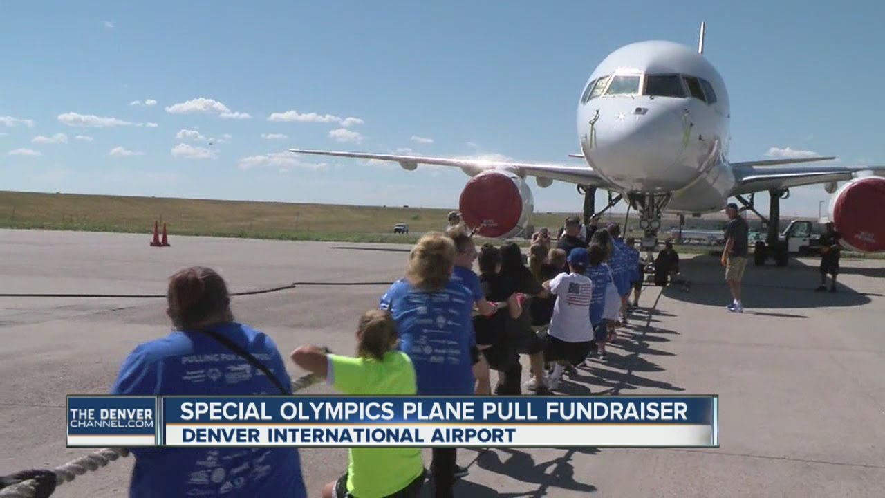 Special Olympics Plane Pull brings thousands - YouTube