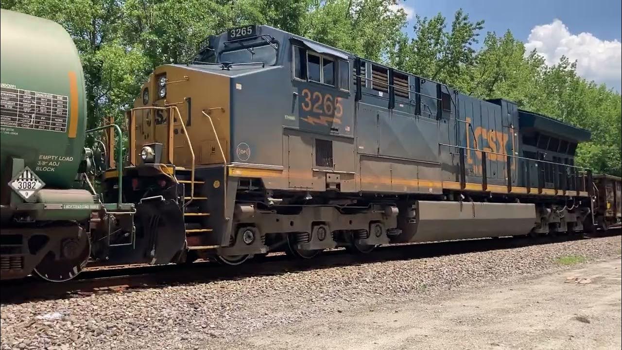 Long CSX M400 NB Manifest Train With mid Train DPU Alright Part 1 - YouTube