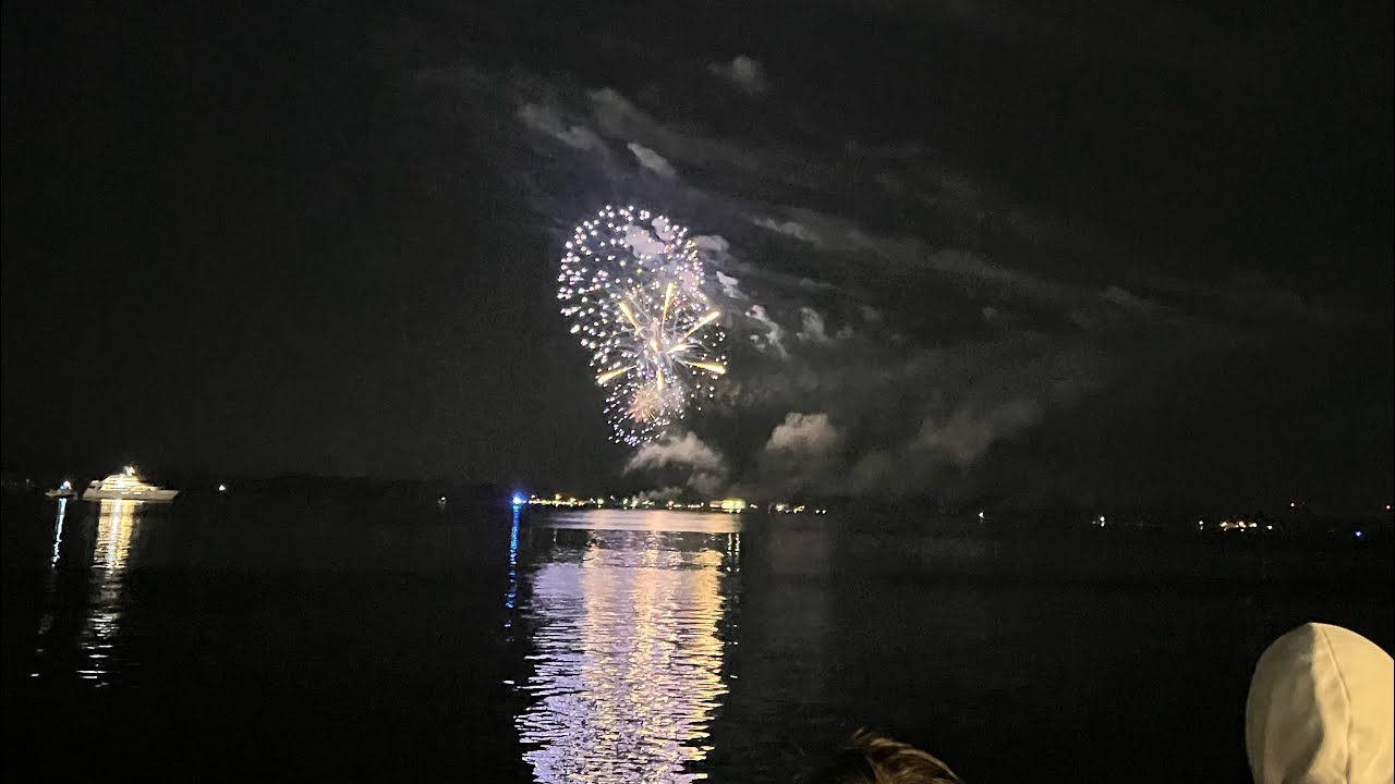 Canada Diwali Fireworks | Explore With Pooja - YouTube