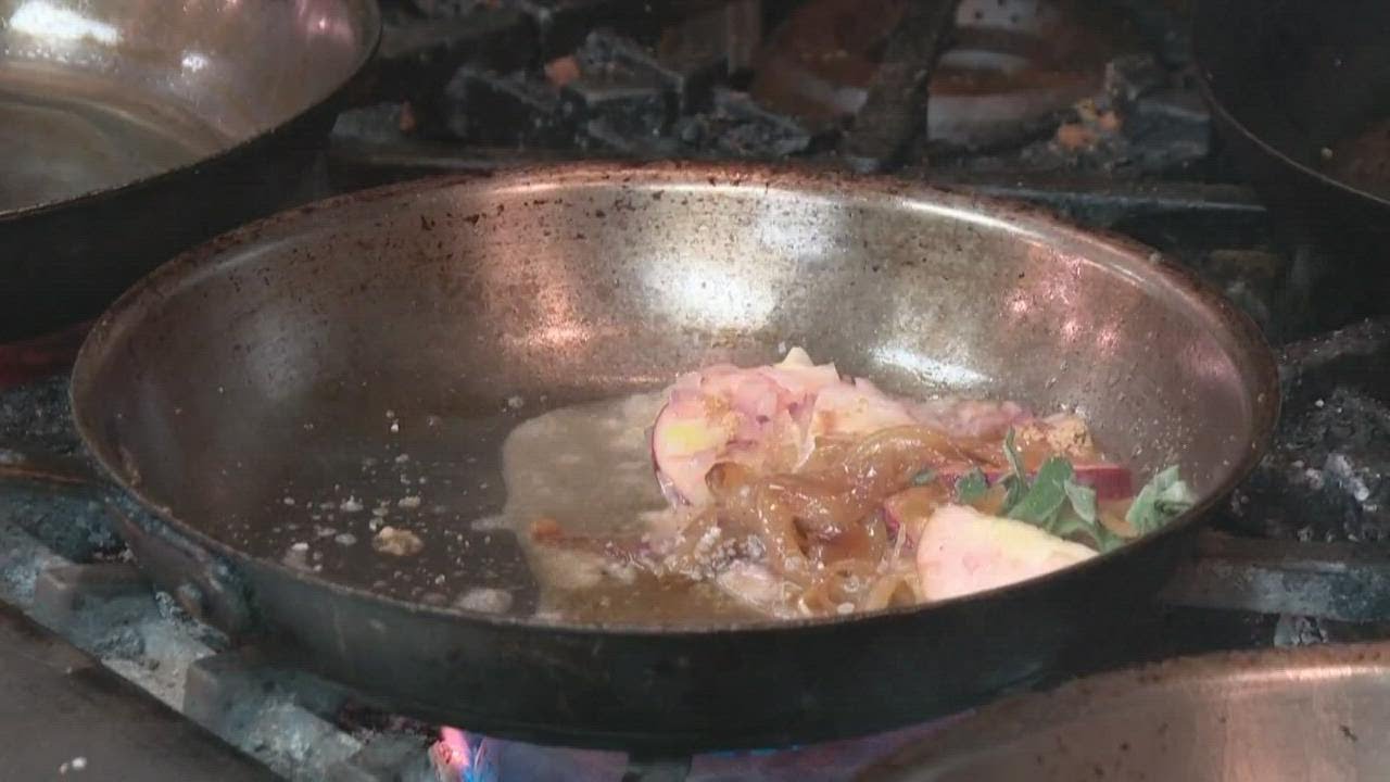 Ways to add apples into main dishes - YouTube