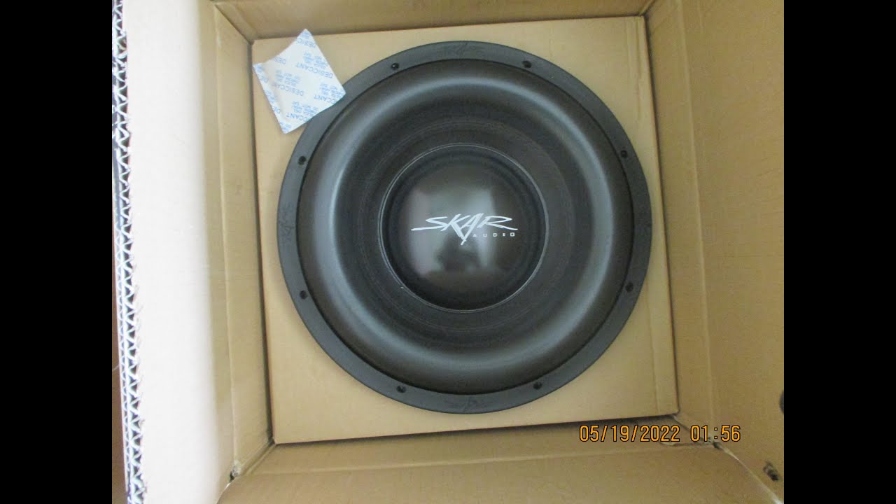 Skar audio ZVX 12v2 unboxing and review - YouTube