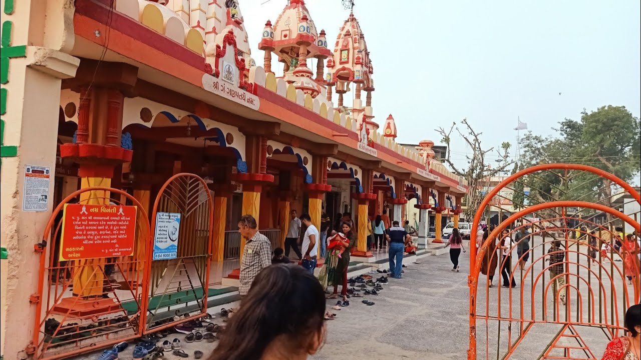 Iskcon temple adajan surat - YouTube