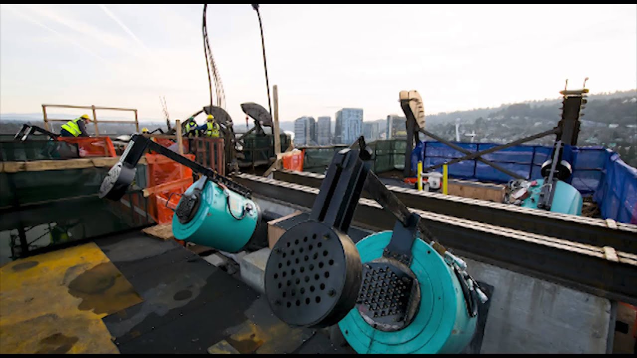 BridgeView, Episode 13: Temporary Cables Support Deck Construction ...
