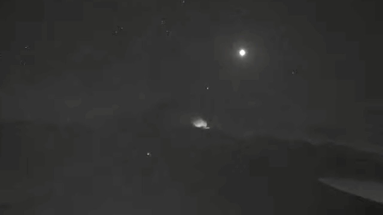 Strange Venus Odd Moving Orb Light Popocatepetl🌋June 15, 2023 - YouTube