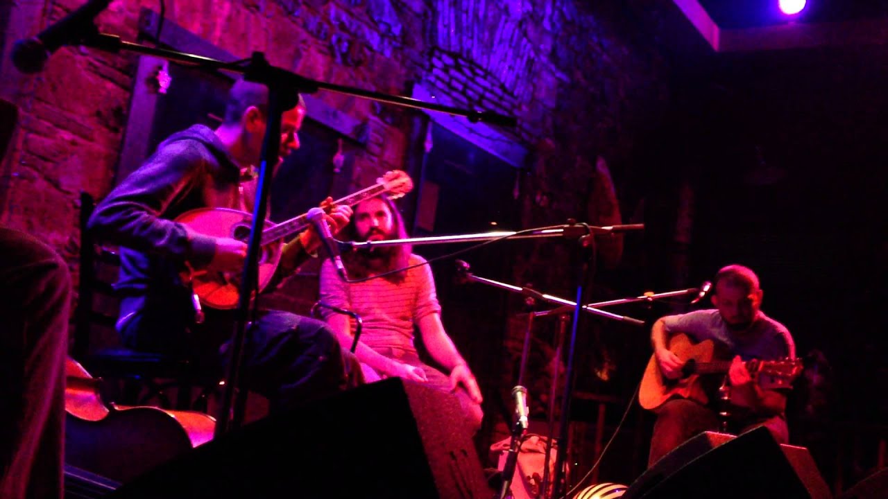 Λ. Μπαλαφας @ odos-oneiron - Σαν αποκληρος γυριζω - YouTube