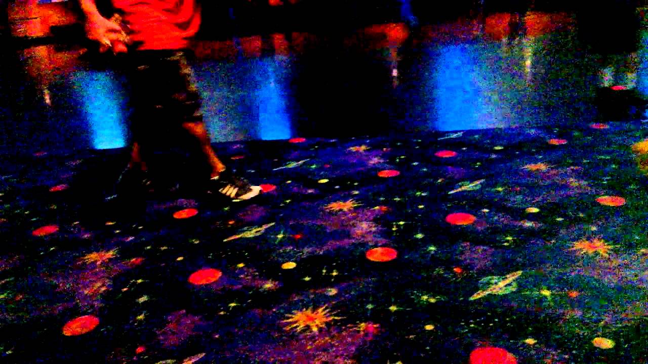 roller skating rink in the dark :) my day on 10/24/2015 - YouTube