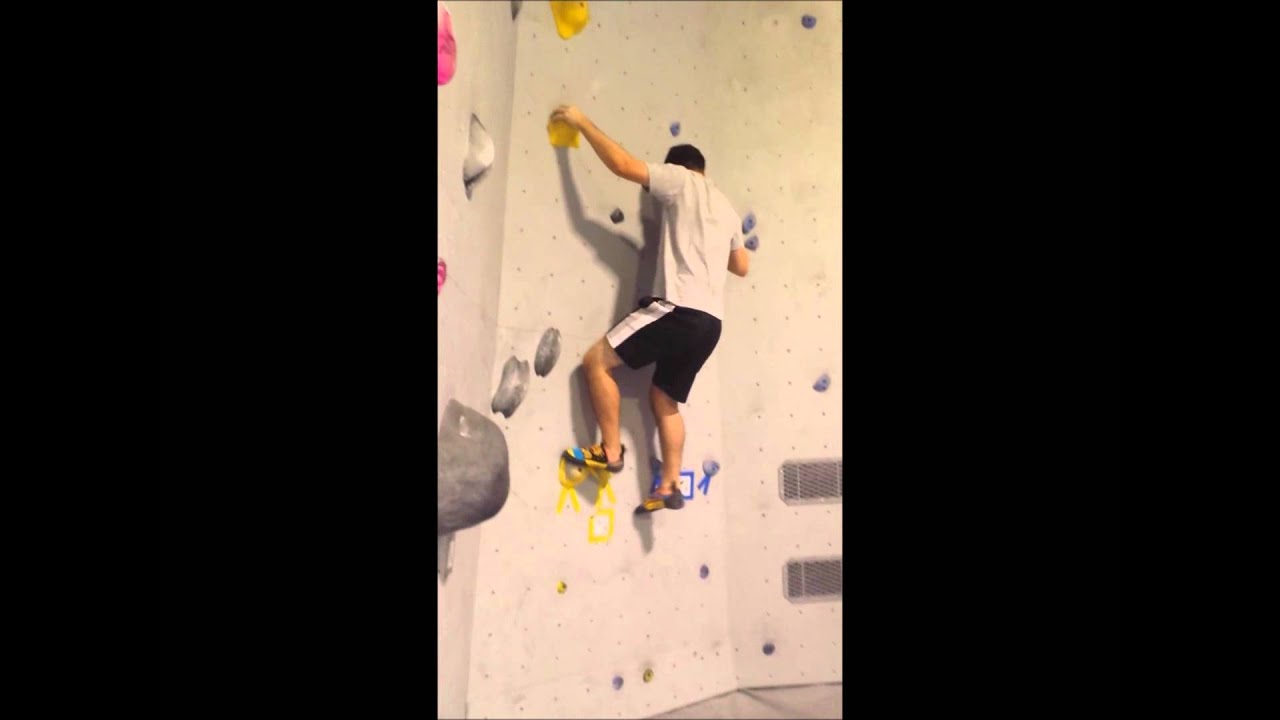Vertical Ventures - St Petersburg - Bouldering V1-V2 - YouTube