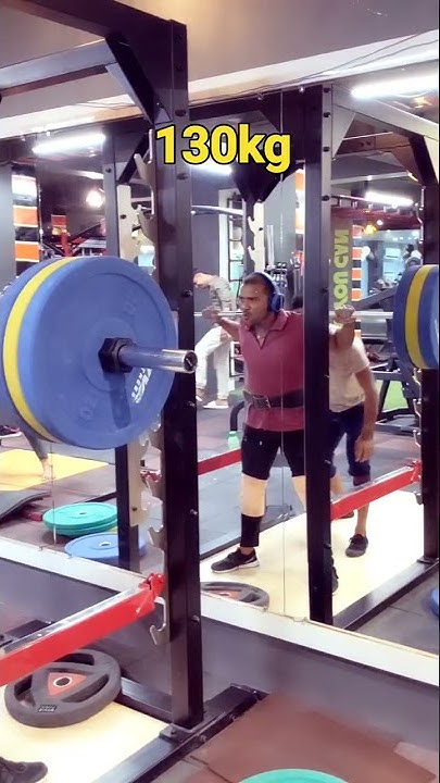 Squat PR (100kg-130kg) BW- 61kg - YouTube