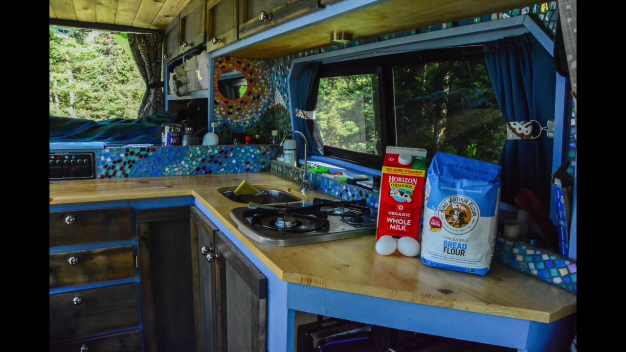 VAN LIFE - The Bluebird - Crepe Breakfast - YouTube