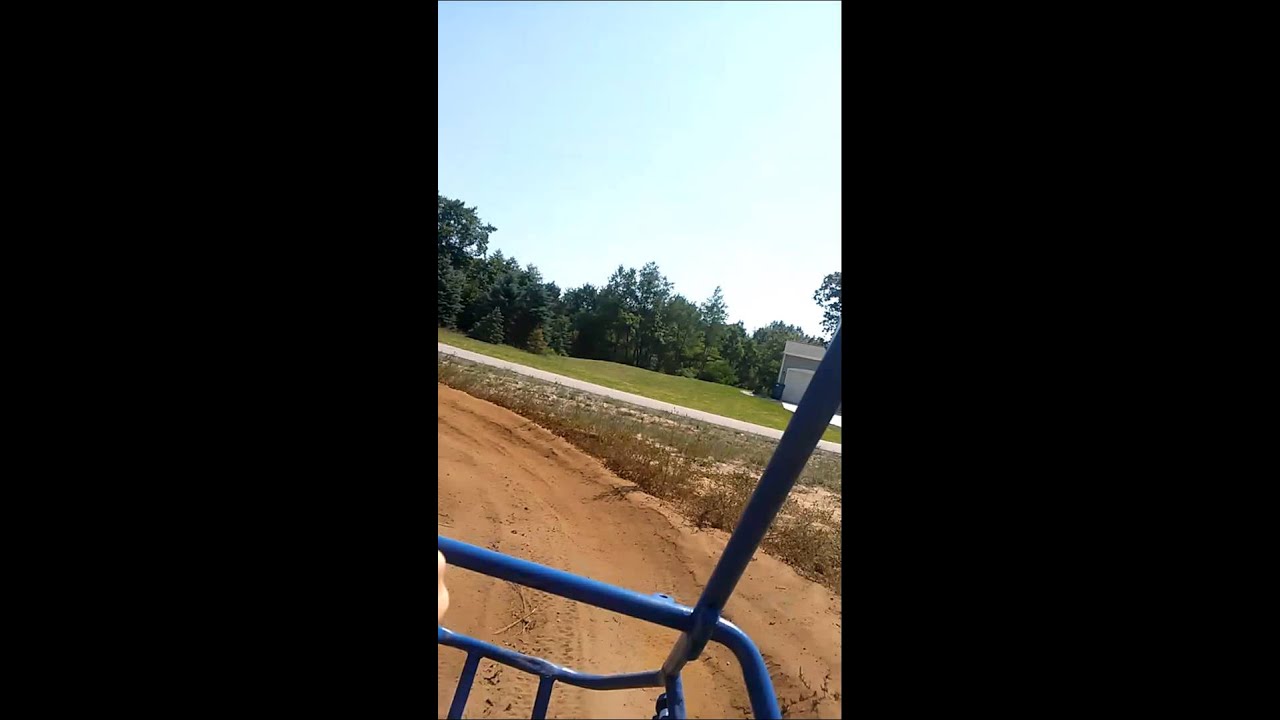 Manco silver fox go-kart riding in the track - YouTube