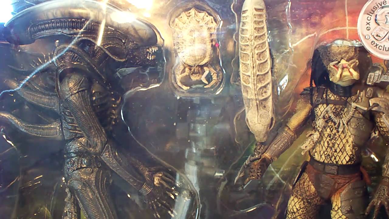 Neca Alien vs. Predator "ToysRus Eclusive Figure set" Review - YouTube