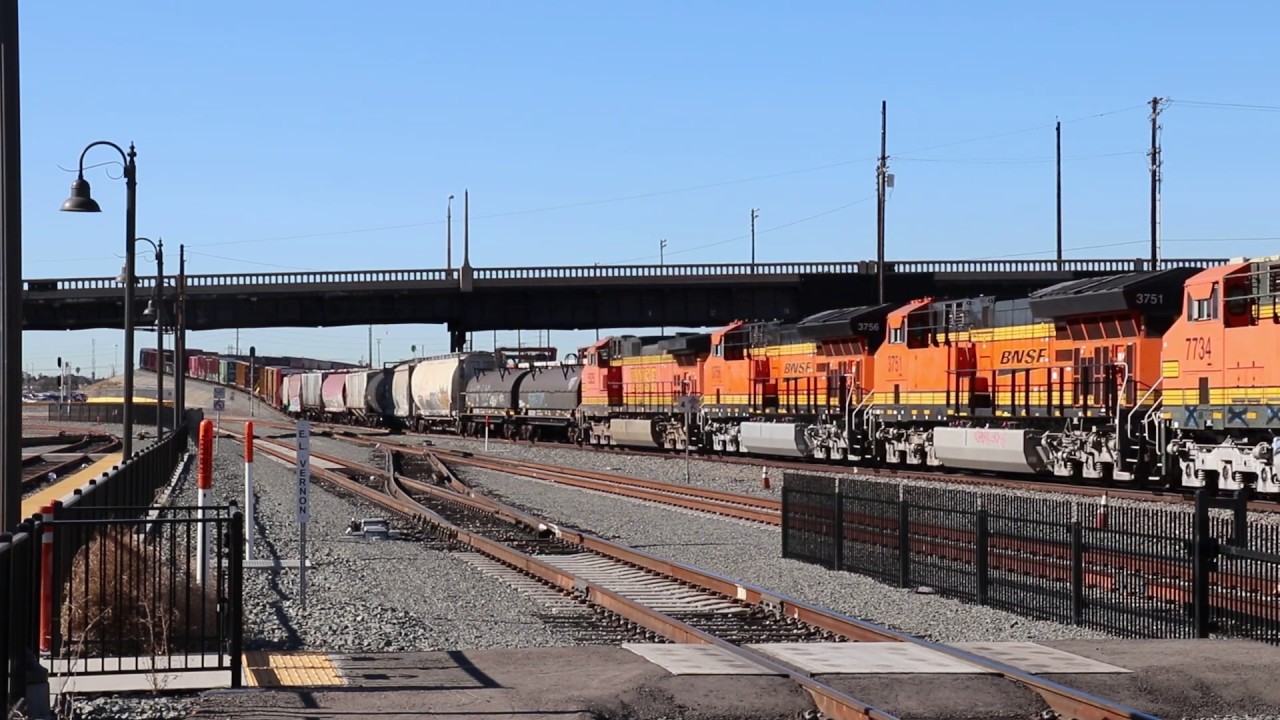 BNSF 7718 ES44DC 1 3 19 Fly Over SanBernardino, Ca Ron Diczhazy - YouTube