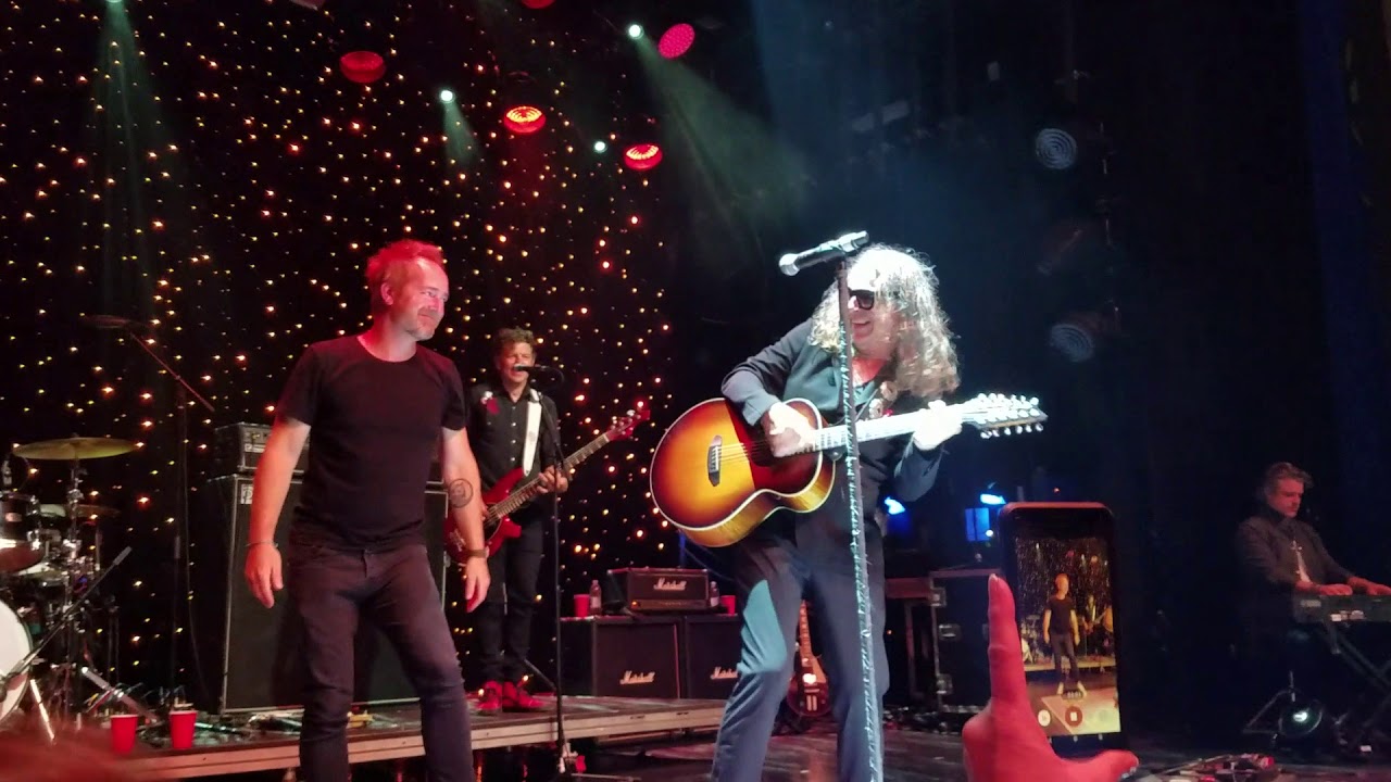 Collective Soul - RUN - Runaway to Paradise Cruise - 4-15-19 - YouTube