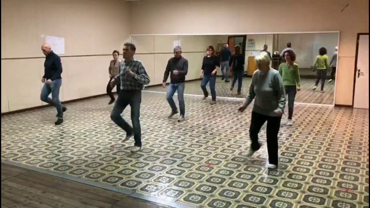 Lucky dog - line dance - YouTube