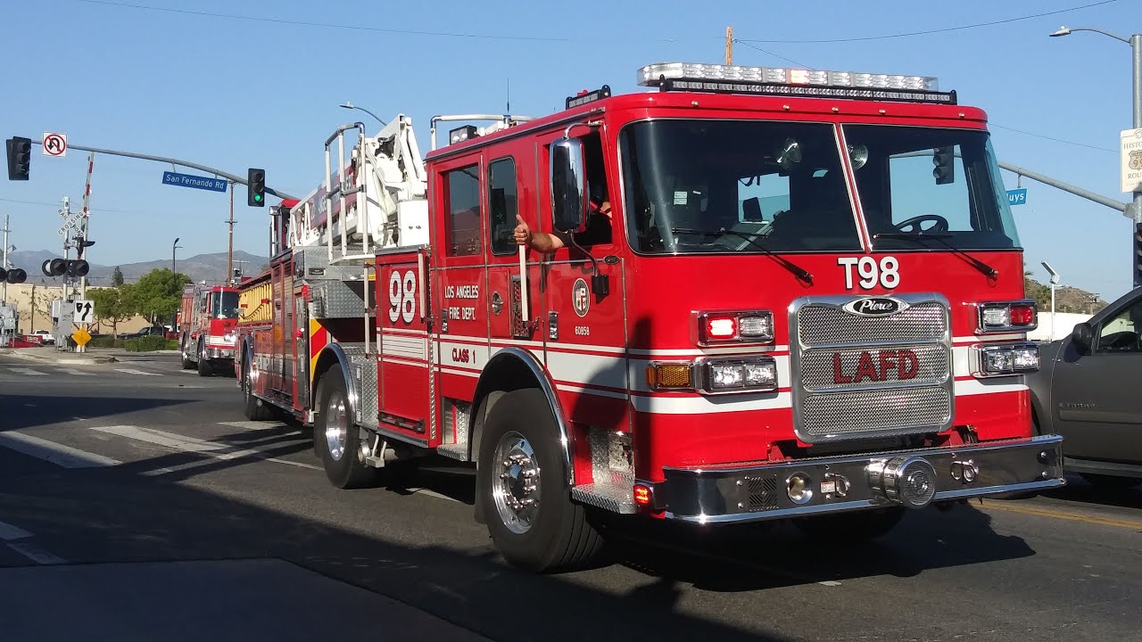 LAFD Light Force 98 Responding - YouTube