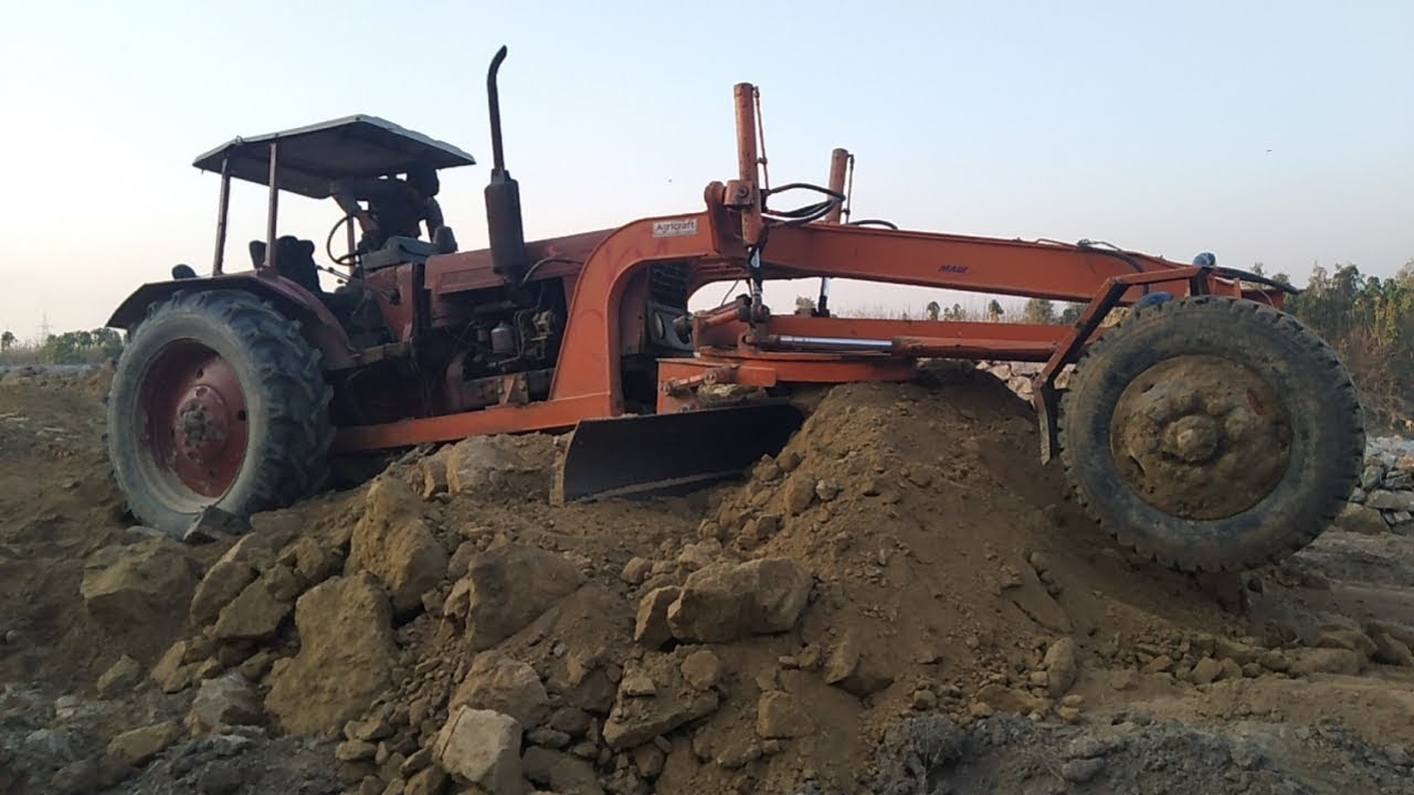 Powerful tractor rusi 510 excavator machine - YouTube