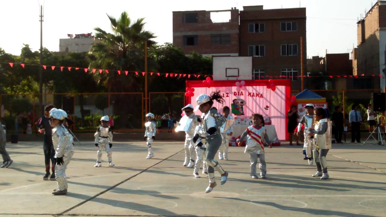Tori el robot (biper) inicial 5 años - YouTube