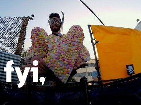 Epic Meal Empire: Josh Becomes Mentos Man (S1, E10) | FYI - YouTube