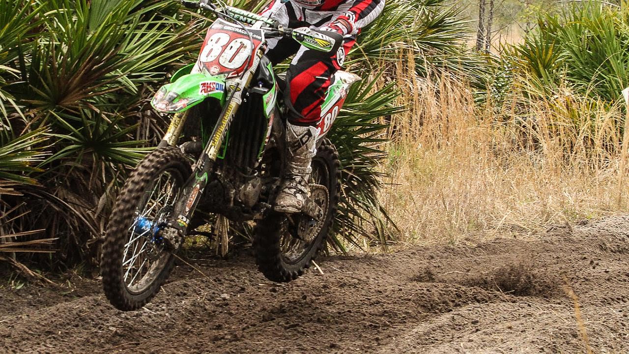 Anvelope Maxxis Maxxcross IT pentru Motociclete - YouTube
