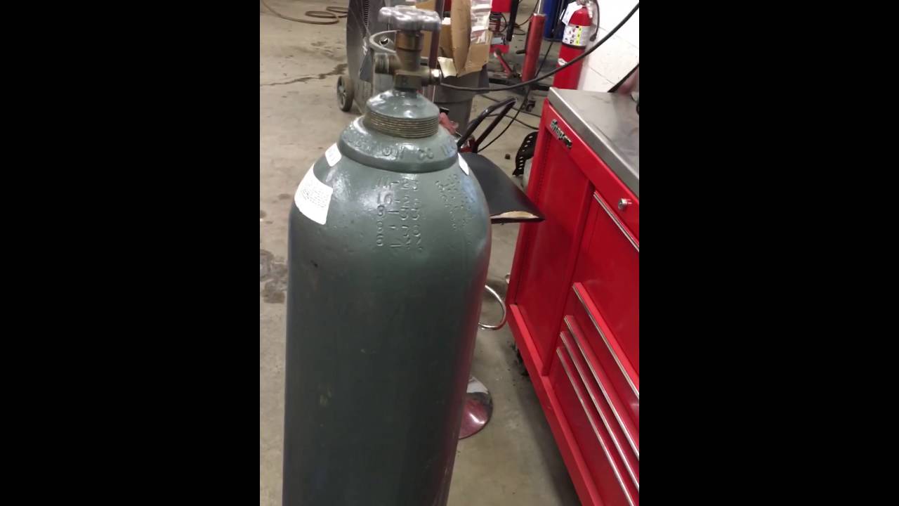 Snap on smoke machine - YouTube