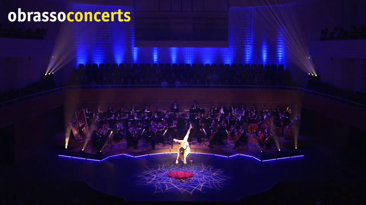 A Circus Symphony 2018 - Duo Hand 2 Stand (Handstand-Akrobatik) - YouTube