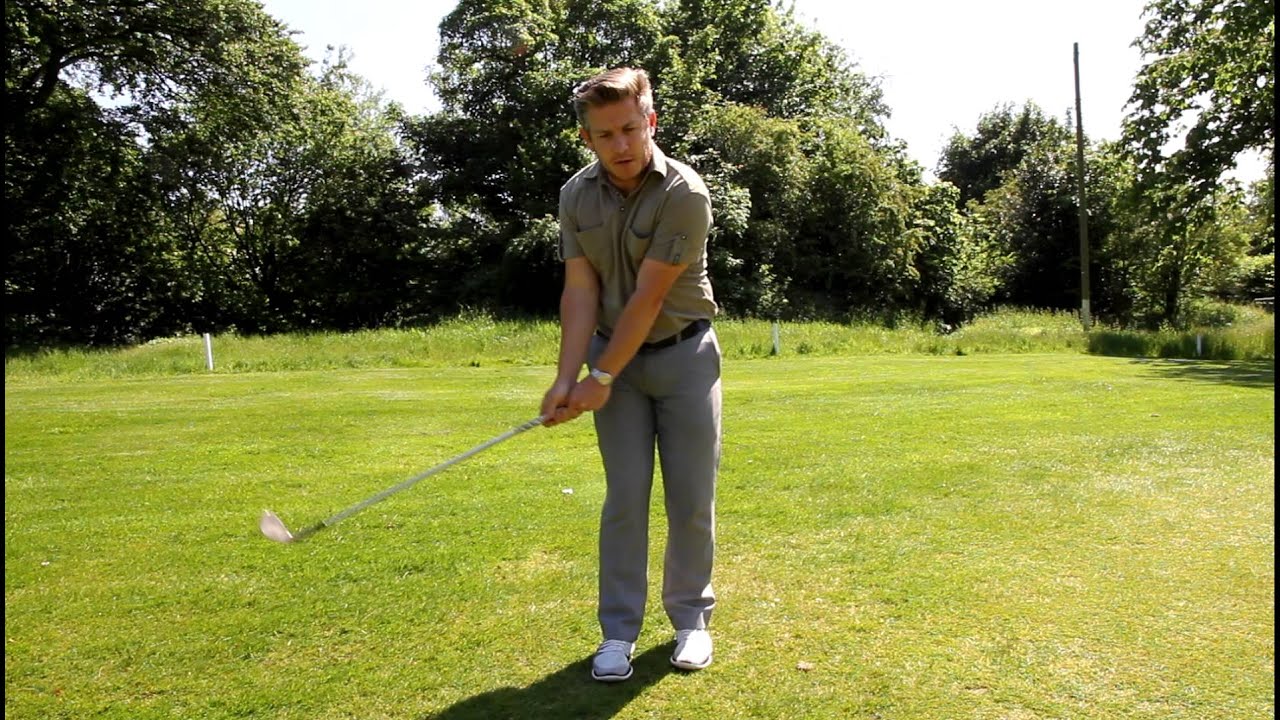 HOW TO CONSISTENTLY HIT THE TRAP CHIP SHOT - YouTube