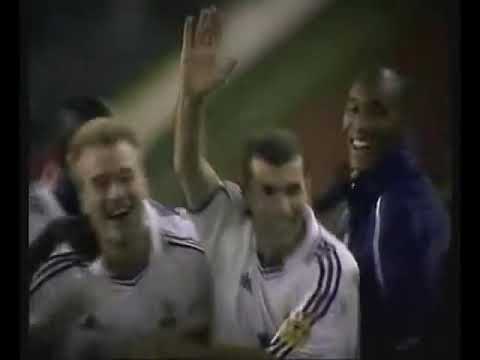 Zinedine Zidane . le Dieu du football . c'est du jamais vue . by ...