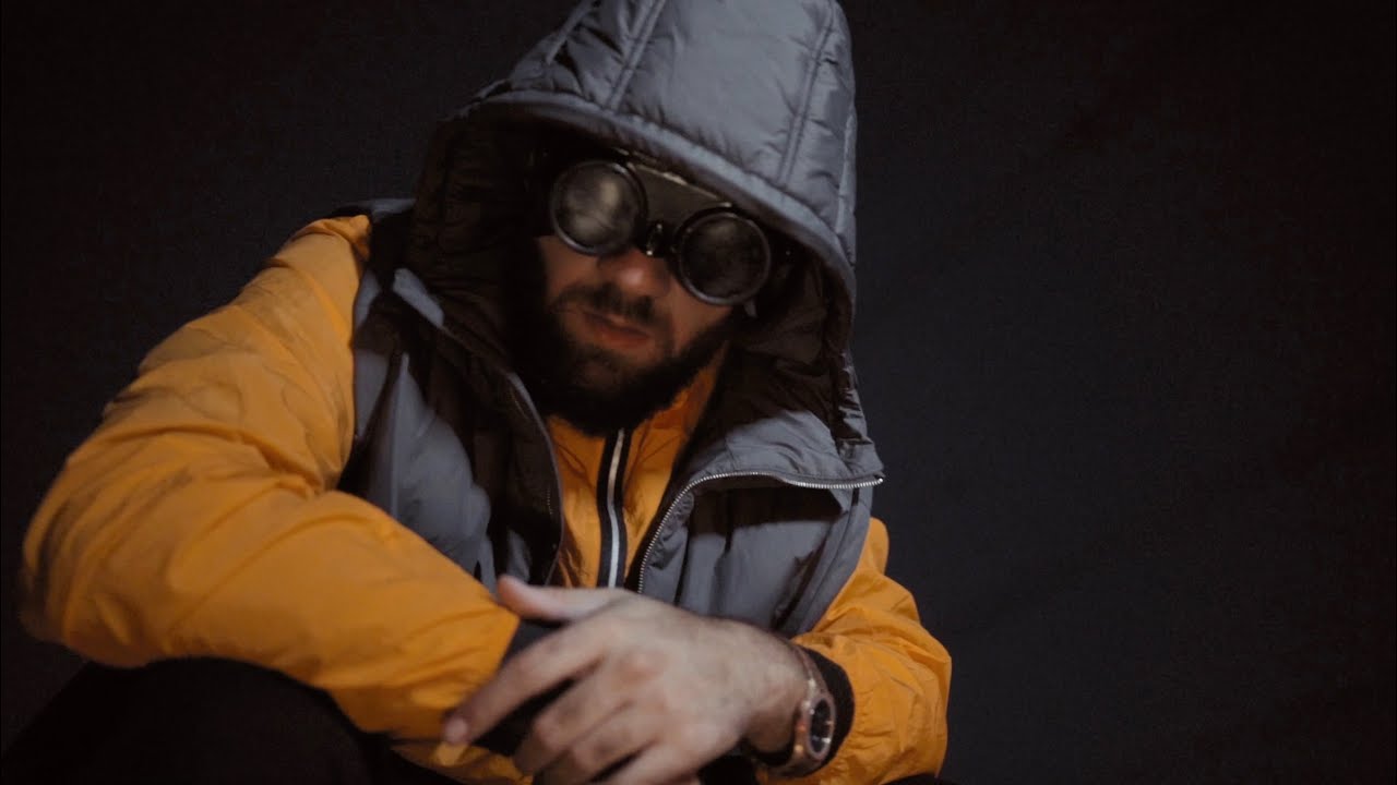 Moh Flow - Level Up (Music Video) - YouTube